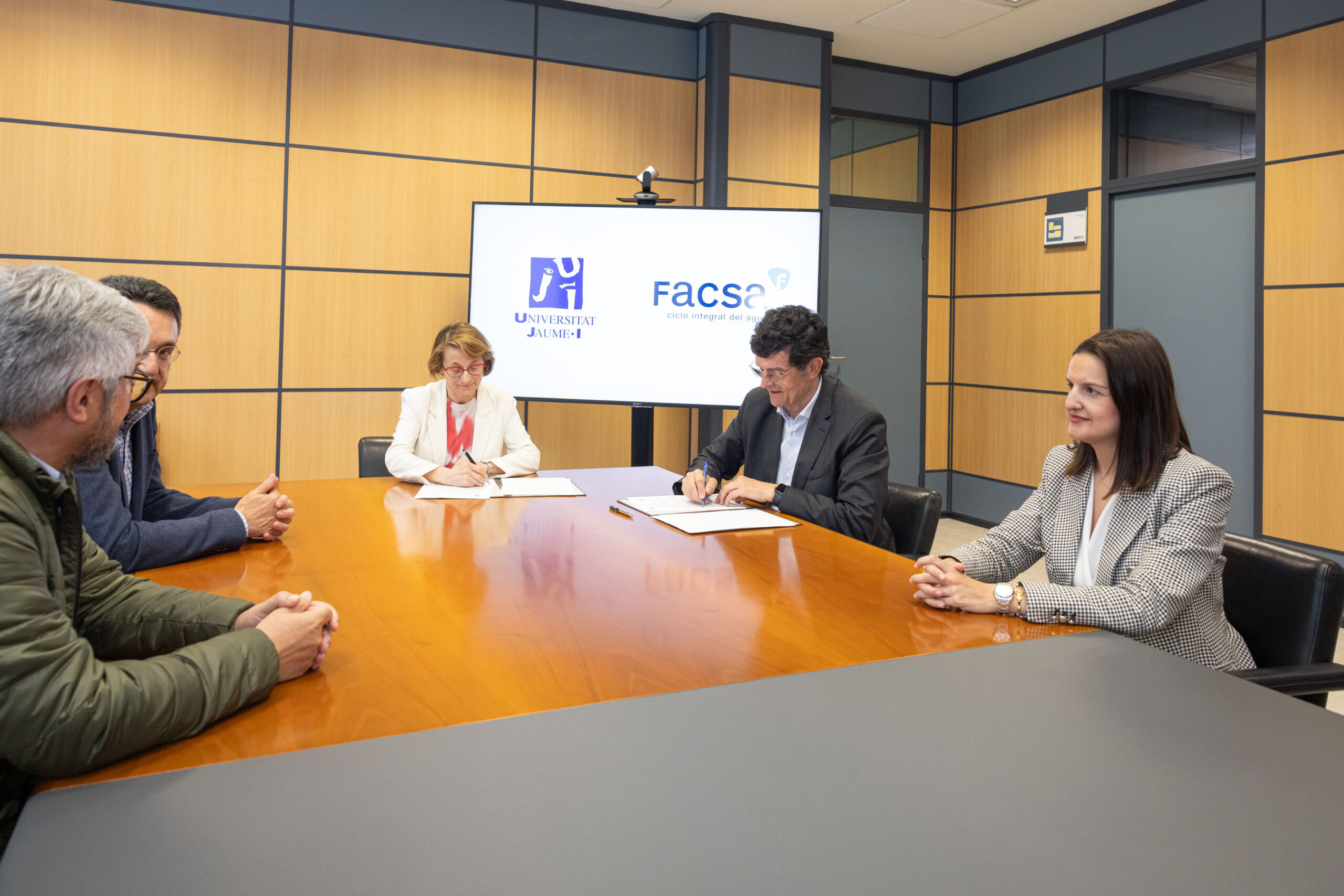 Facsa y la UJI renuevan la Cátedra Facsa Facsa y la UJI renuevan la Cátedra Facsa